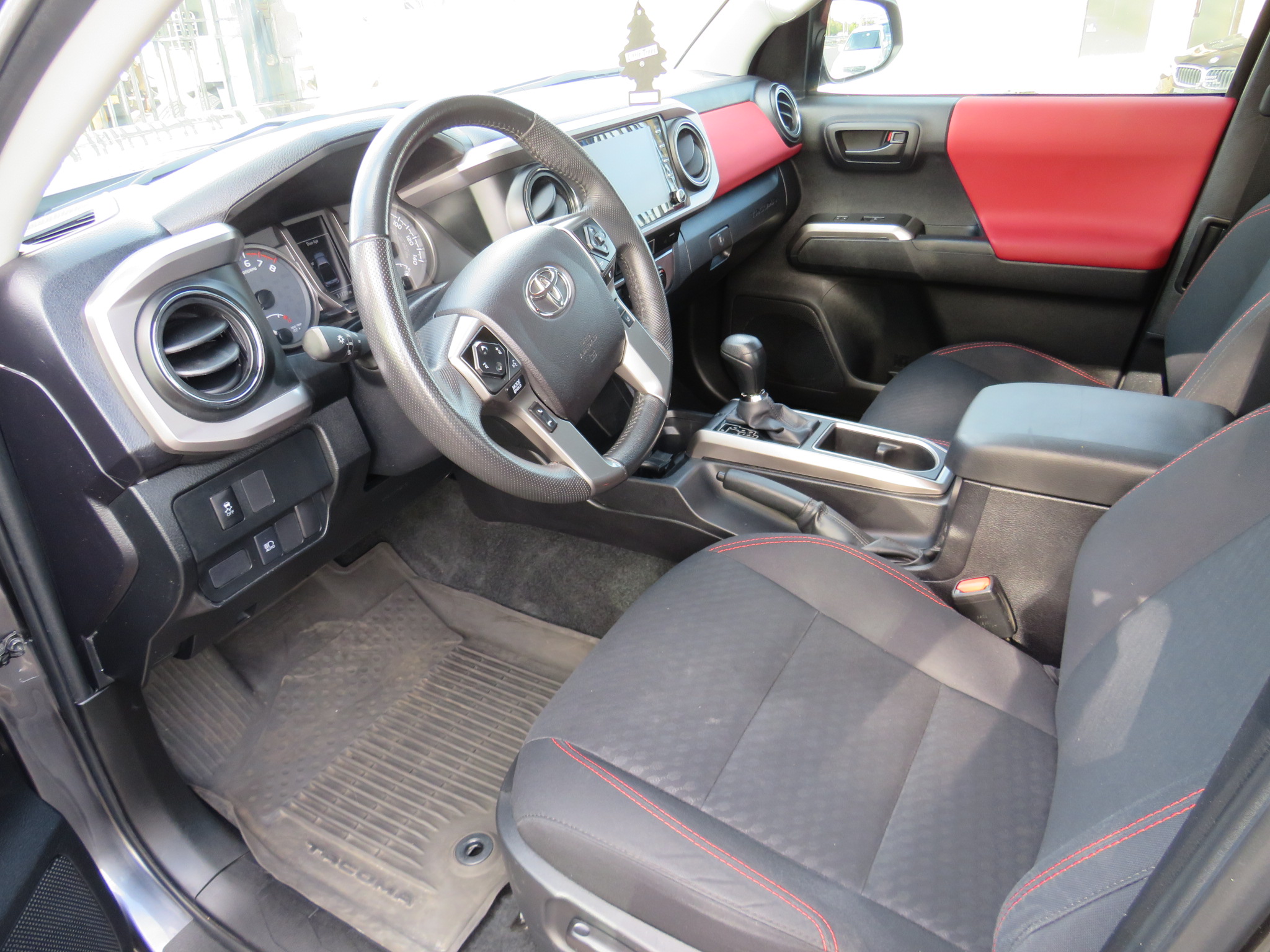 Salvage Rebuildable Repairables TOYOTA TACOMA for Sale